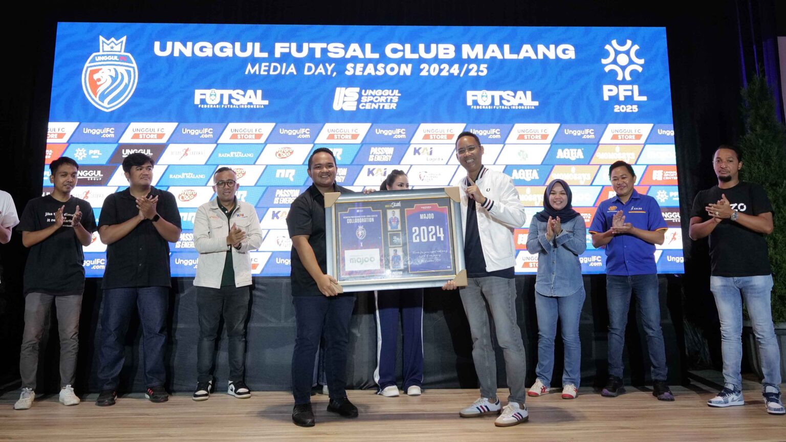Hydro Coco Jadi Official Natural Rehydration Unggul FC Malang - Unggul ...
